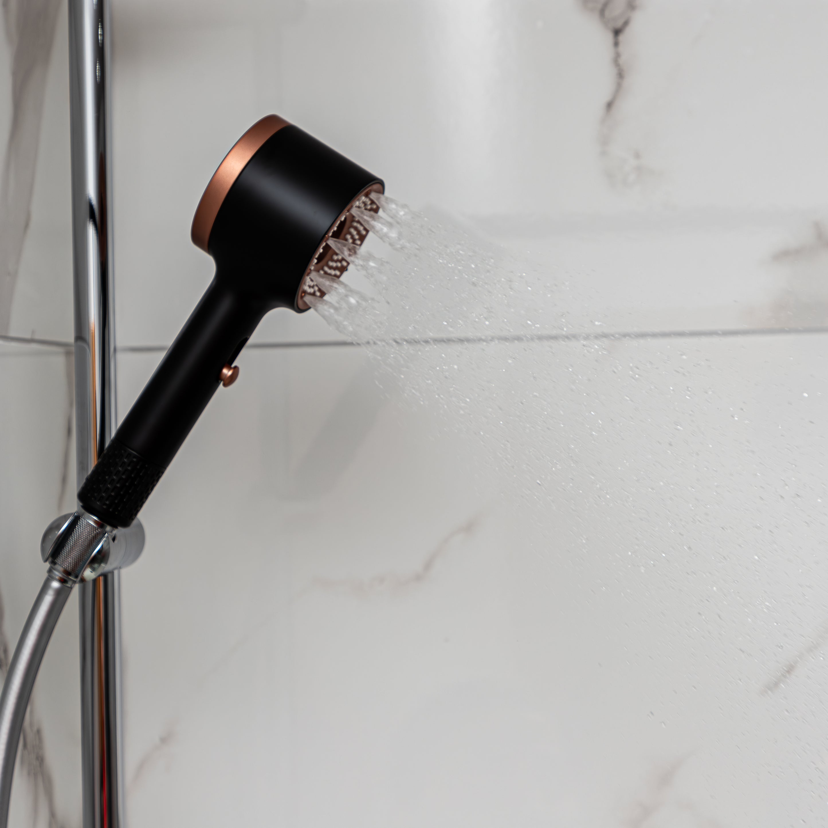 DuschDream – Duschkopf mit Filter gegen Kalk & Aromaring für Wellness ...